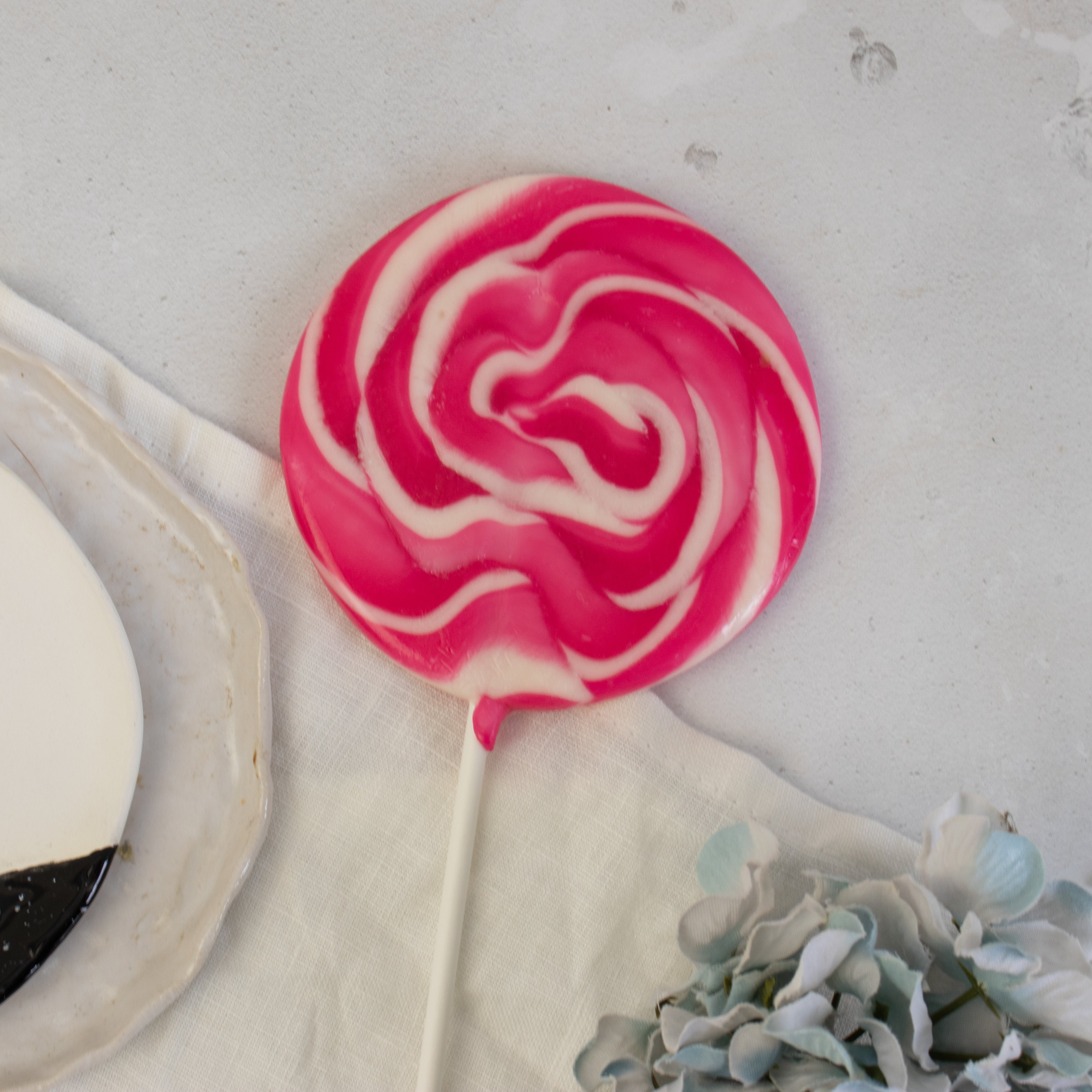 Raspberry Vanilla Giant Lollipop – THE SLABB